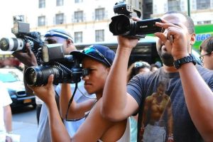 Paparazi Là Gì: Định Nghĩa Và Những Góc Khuất Săn ảnh